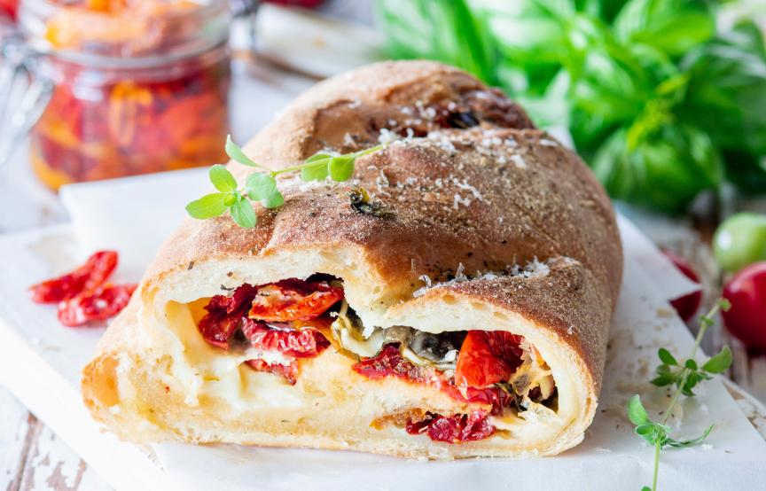 Gefülltes Brot mit Tomaten und Käse | Air Fryer Club